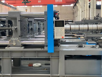 Haichen 800 ton injection molding machine - Haichen