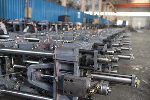 Installation and use of injection molding machine - Haichen